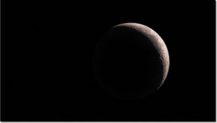Man Captures A Breathtaking Image of the Total Eclipse And It Is Being ...